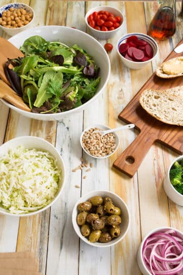 Delicious and Easy Salad Bar at Home | VeganFoodHacks